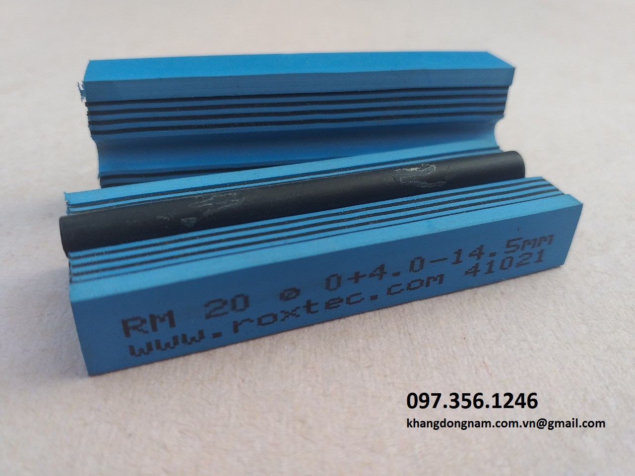 Cửa Sổ Luồn Cáp Roxtec RM 20 - Khang Đông Nam